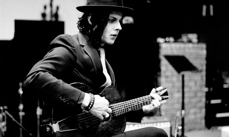 jack white portrait with guitar – Plain Or Pan